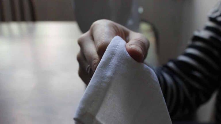 Simple DIY Linen Napkins - Documenting Simple Living