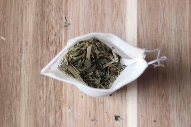 3 Simple Herbal Bath Tea Recipes - Documenting Simple Living