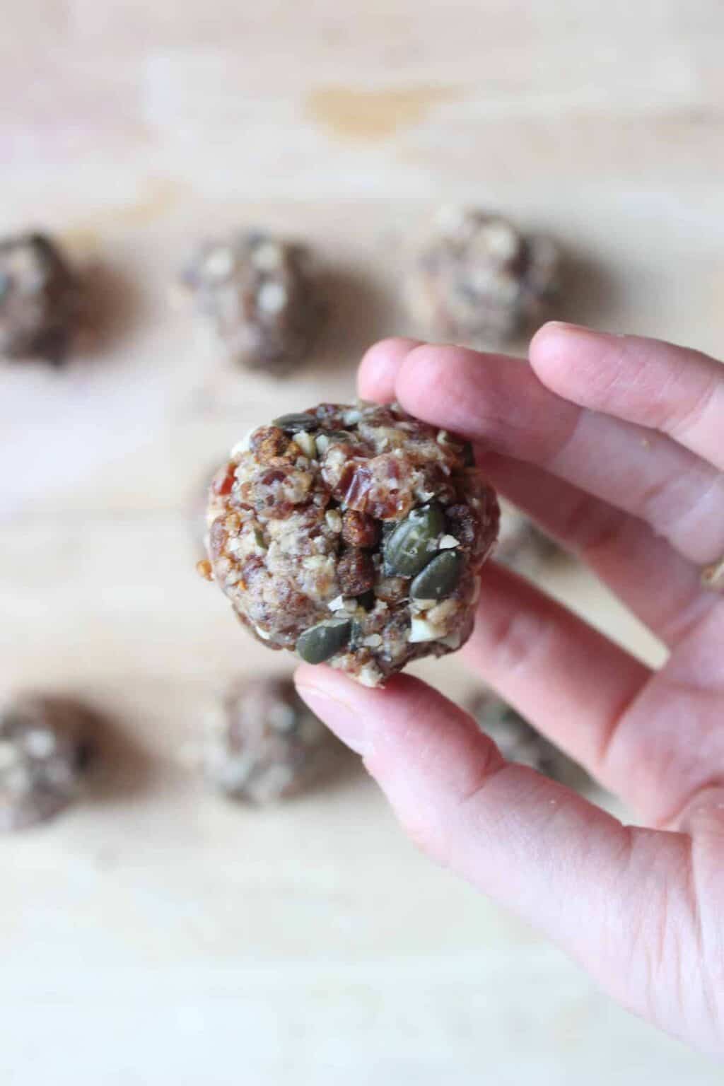 What Is Bee Bread (Fermented Bee Pollen) and How To Eat It ...